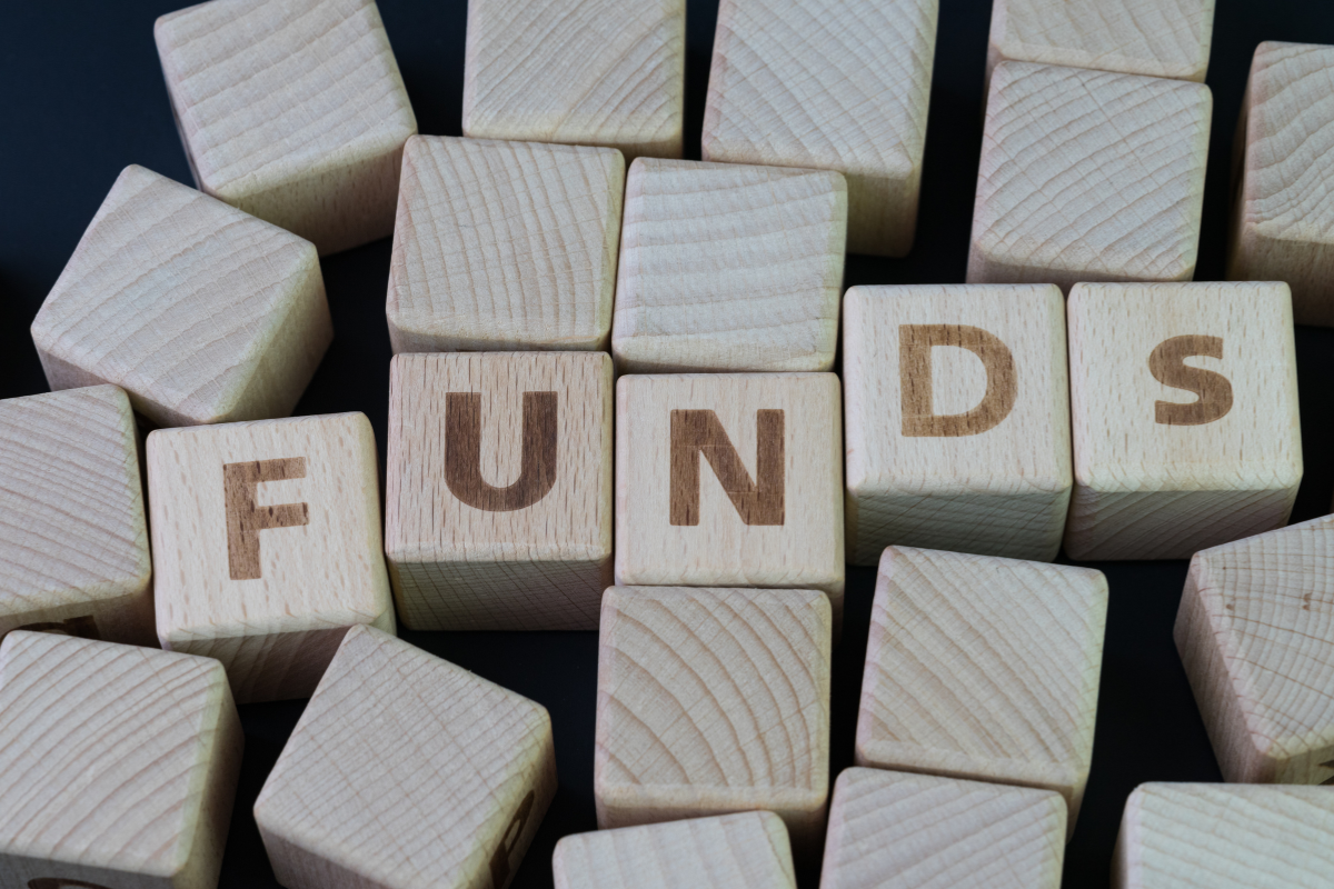 Index Funds vs Actively Managed Funds: The Investment Decision That ...